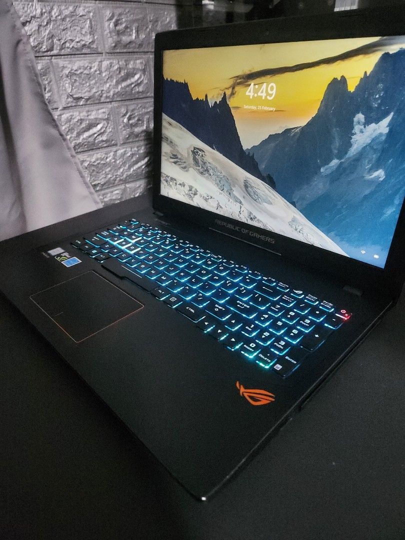GTX 1050 i7 16GB ASUS ROG Strix RGB Gaming Laptop PC UHD630 + GTX1050 ...