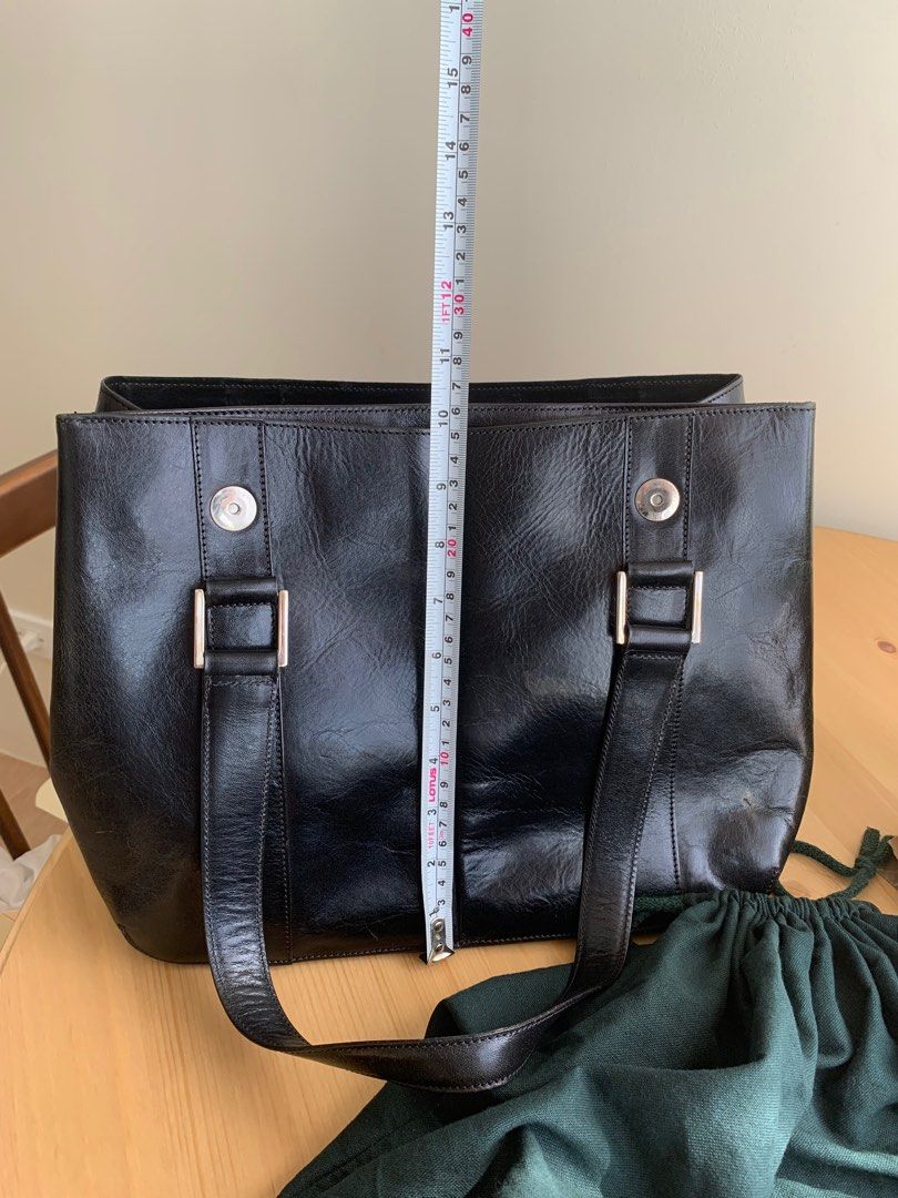 Hirofu Black Leather Shoulder Bag, Women's Fashion, Bags & Wallets, Shoulder Bags on Carousell