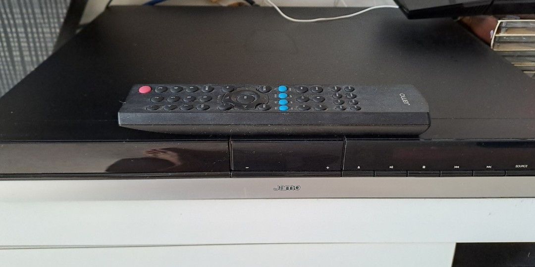 Jamo sound system with 5 speakers and Booster, Audio, Soundbars ...