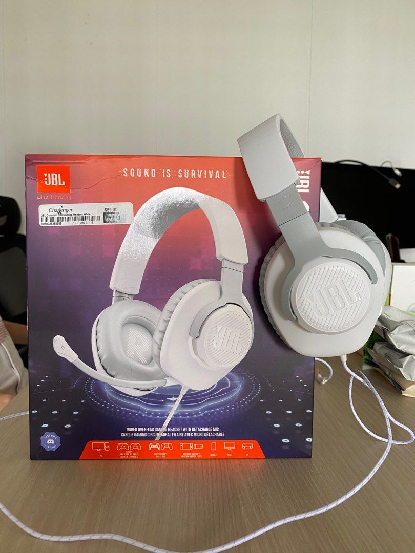 JBL QUANTUM 100, Audio, Headphones & Headsets on Carousell