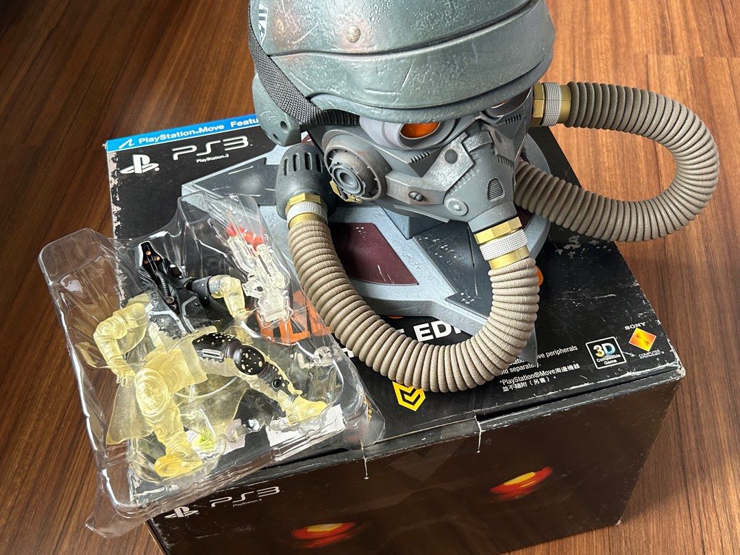 Killzone 3 Helghast Collector Edition (Helmet + Figure) only, Hobbies ...