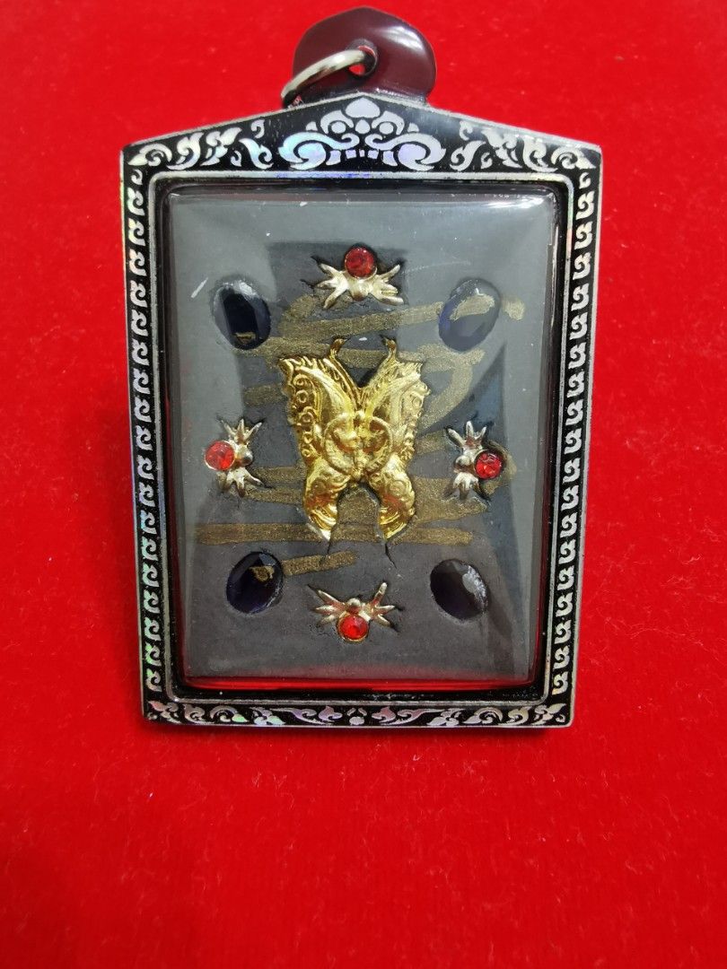 Kruba Krissana Butterfly, Hobbies & Toys, Memorabilia & Collectibles ...