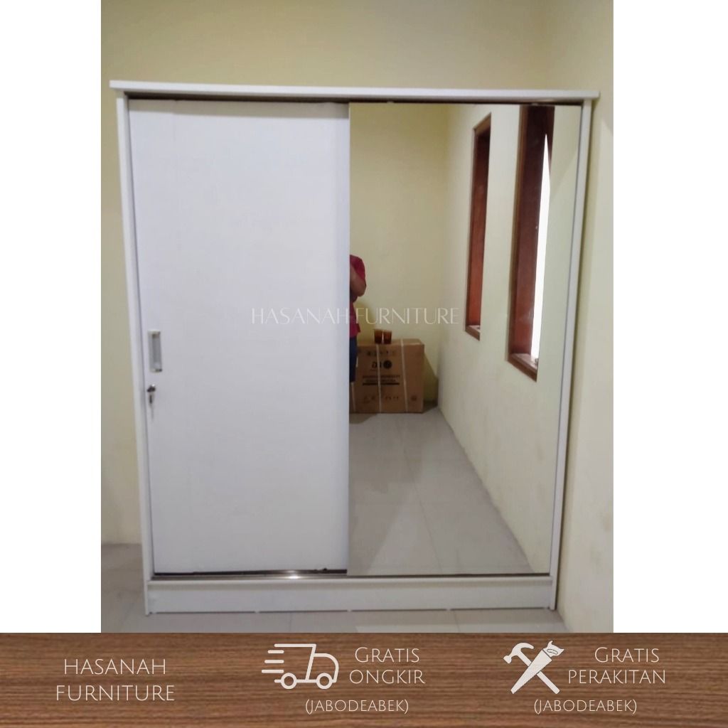 Lemari sliding 2 pintu kaca minimalis modern murah / Sleding door, Perabotan Rumah di Carousell