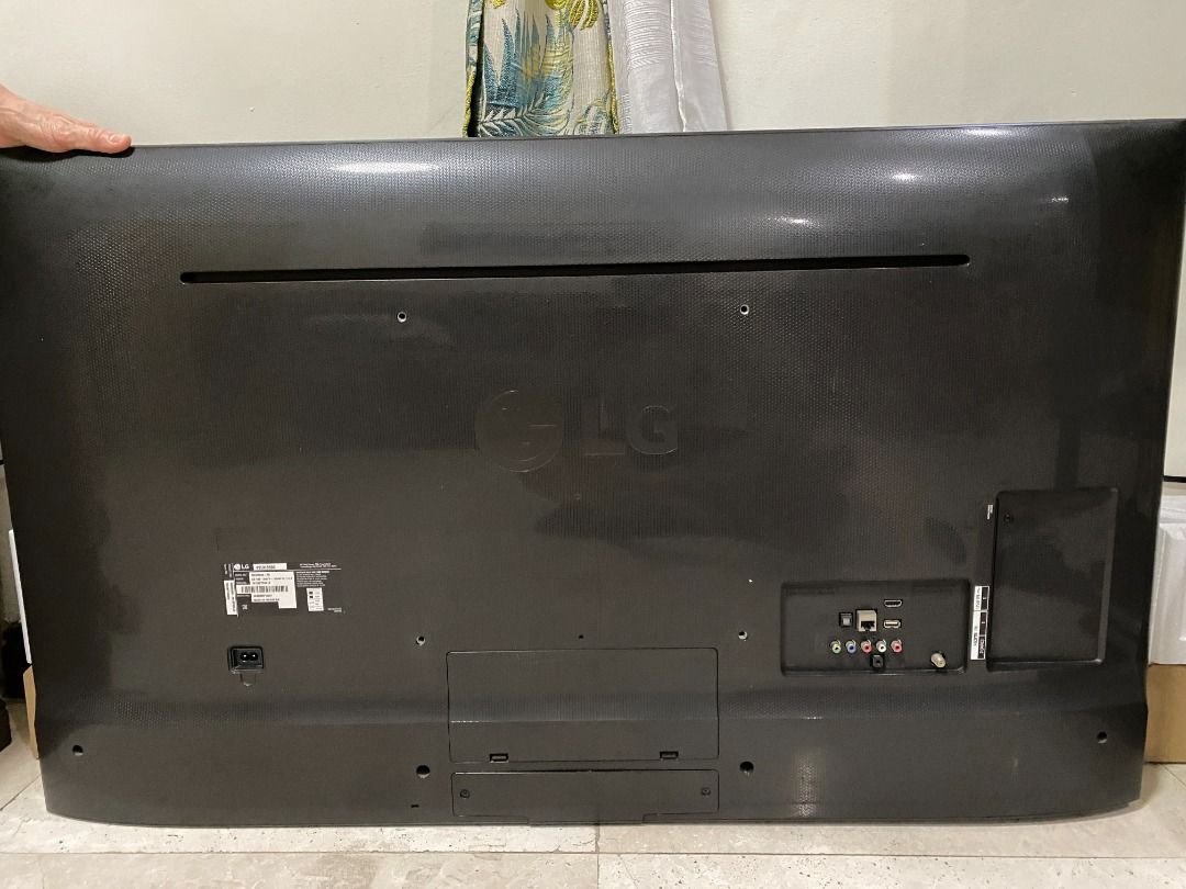 LG 49UH6500 49in UHD 4k Flat Screen Smart TV (lcd issue), Furniture ...