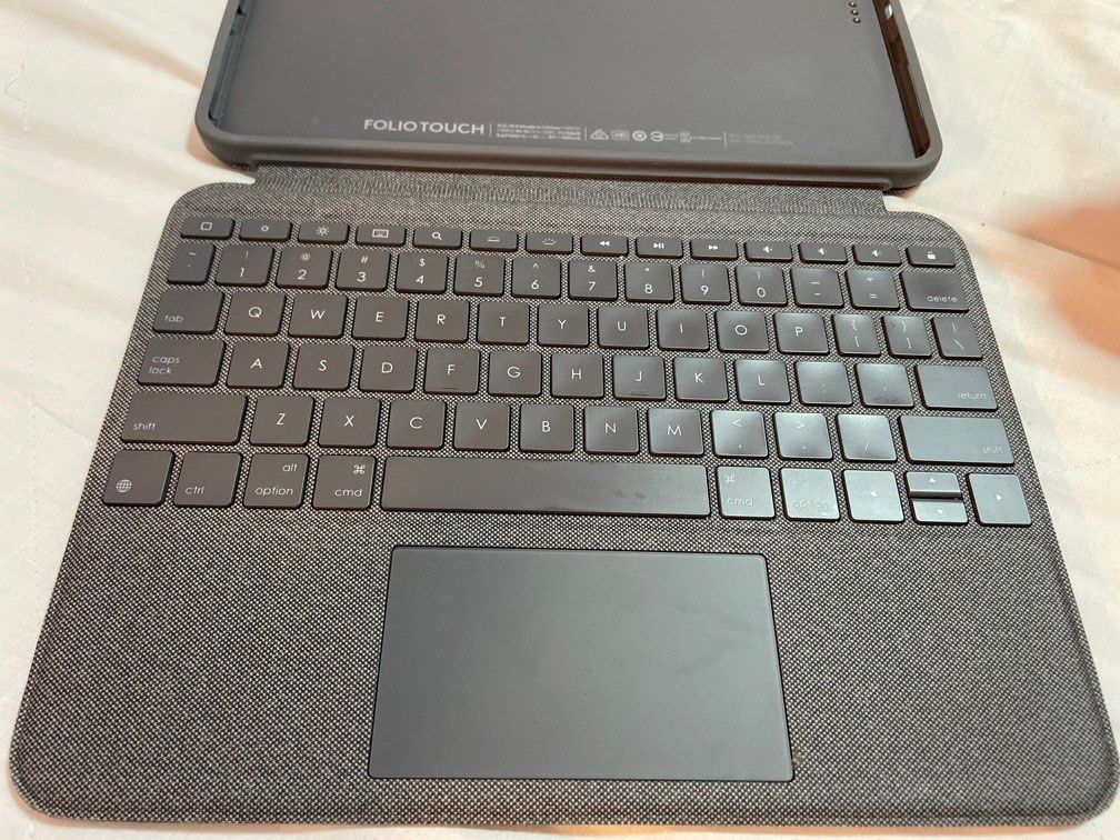 Logitech Folio Touch Keyboard Case Mobile Phones And Gadgets Mobile