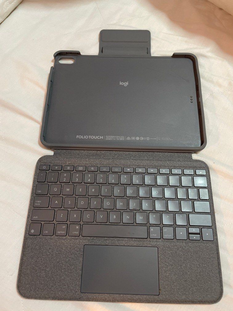 Logitech Folio Touch Keyboard Case Mobile Phones And Gadgets Mobile