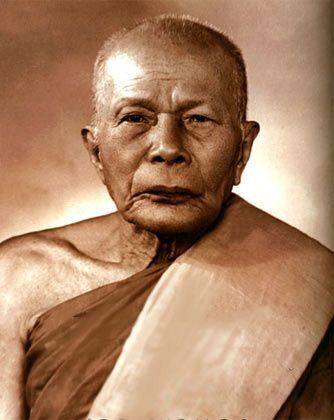 Lp Daeng - Phra Rung, Hobbies & Toys, Memorabilia & Collectibles ...