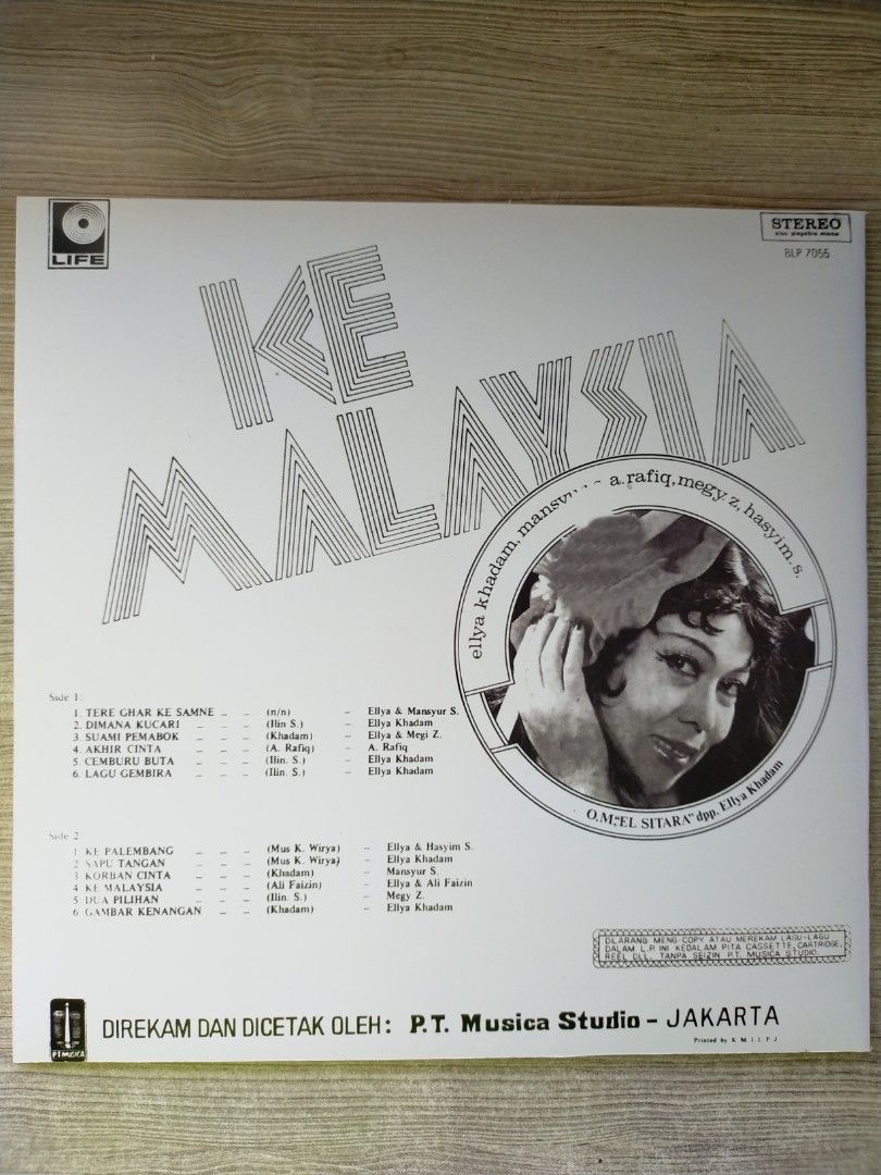 LP. Ellya Khadam (Ke Malaysia)., Hobbies & Toys, Music & Media, CDs ...