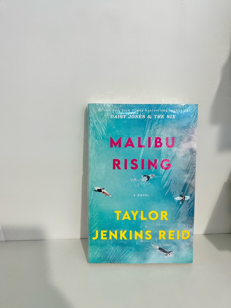Malibu Rising by Taylor Jenkins Reid on Carousell