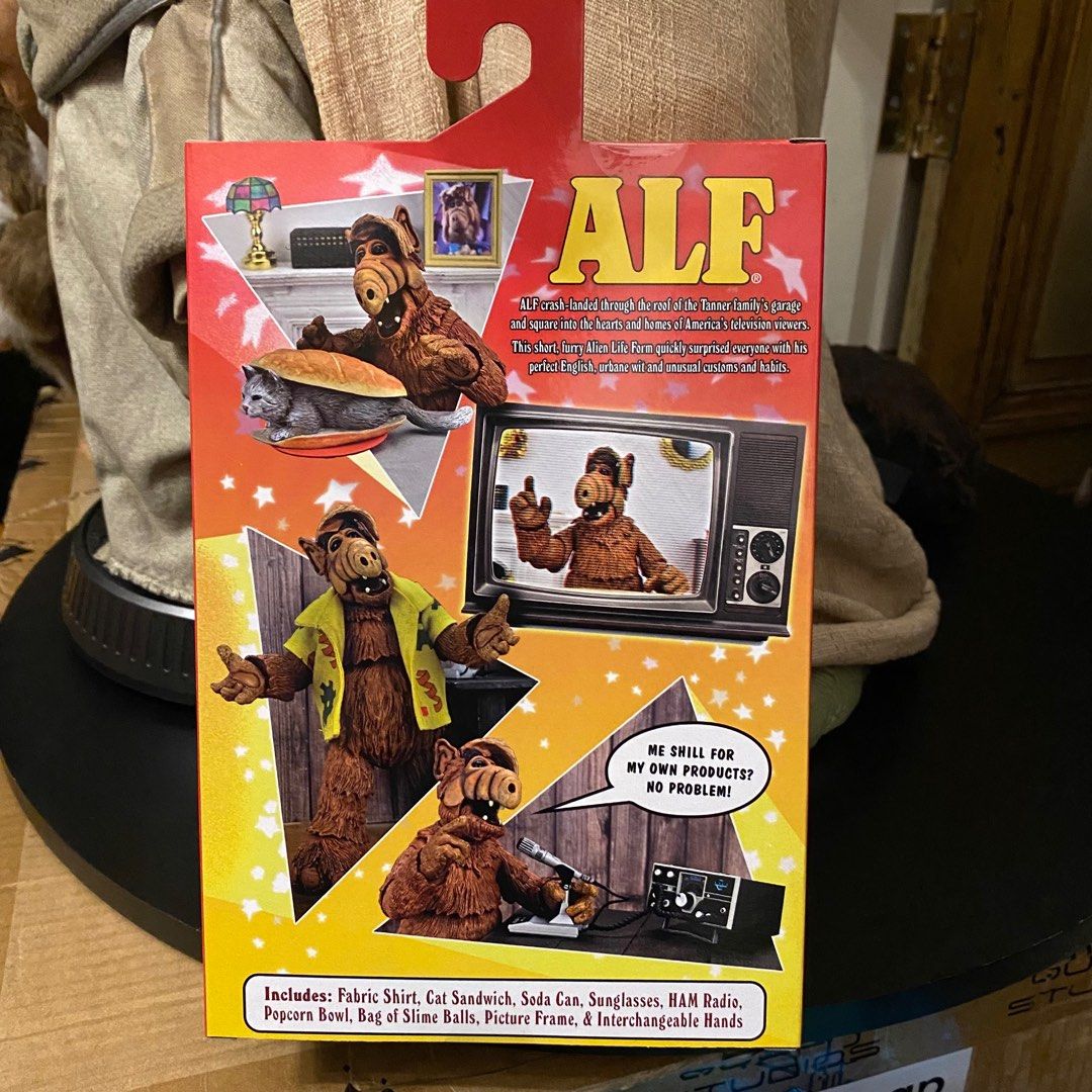 NECA ALF deluxe boxset, Hobbies & Toys, Toys & Games on Carousell