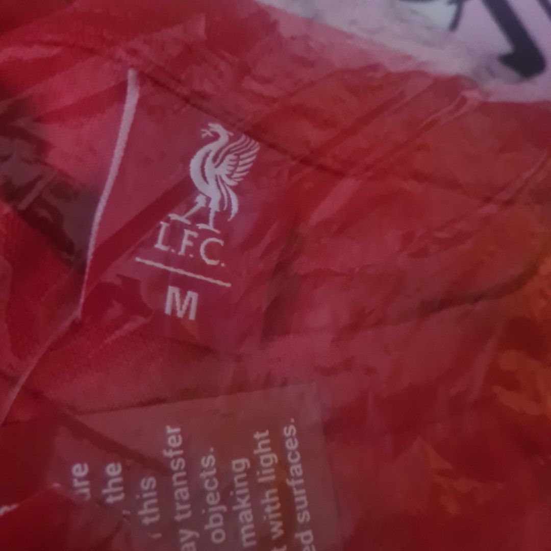 FREE TRACKED SHIPPING AND NEW AND SEALED! Official Liverpool FC LFC ...