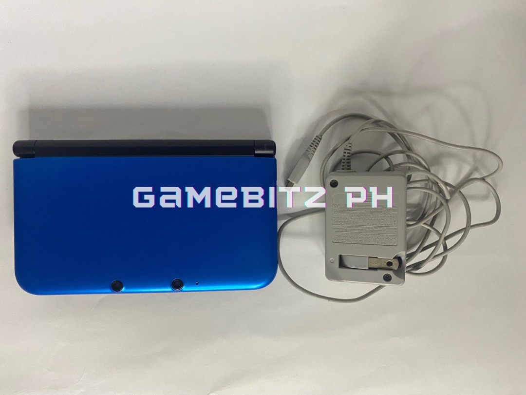 Nintendo 3DS XL (Blue) with 2 3DS Games, Video Gaming, Video Game ...