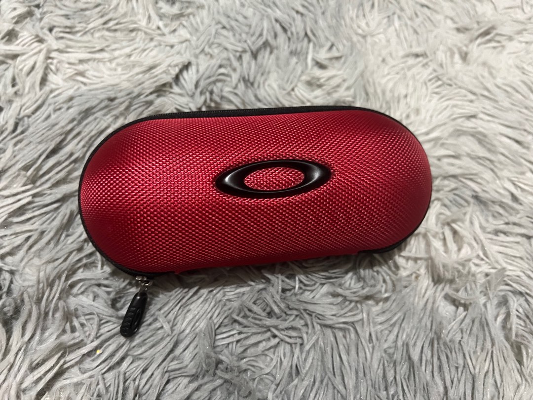 Oakley Soft Vault on Carousell
