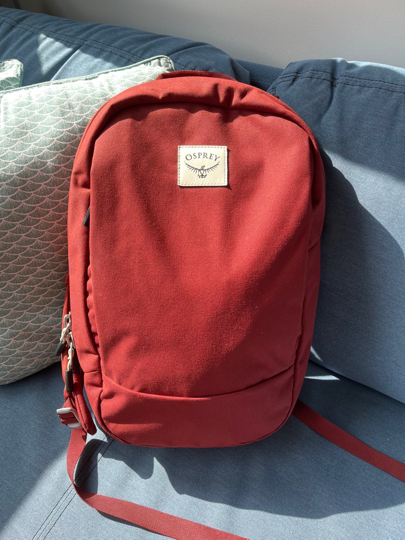 Osprey Arcane Backpack Small, Women's Fashion, Bags & Wallets ...