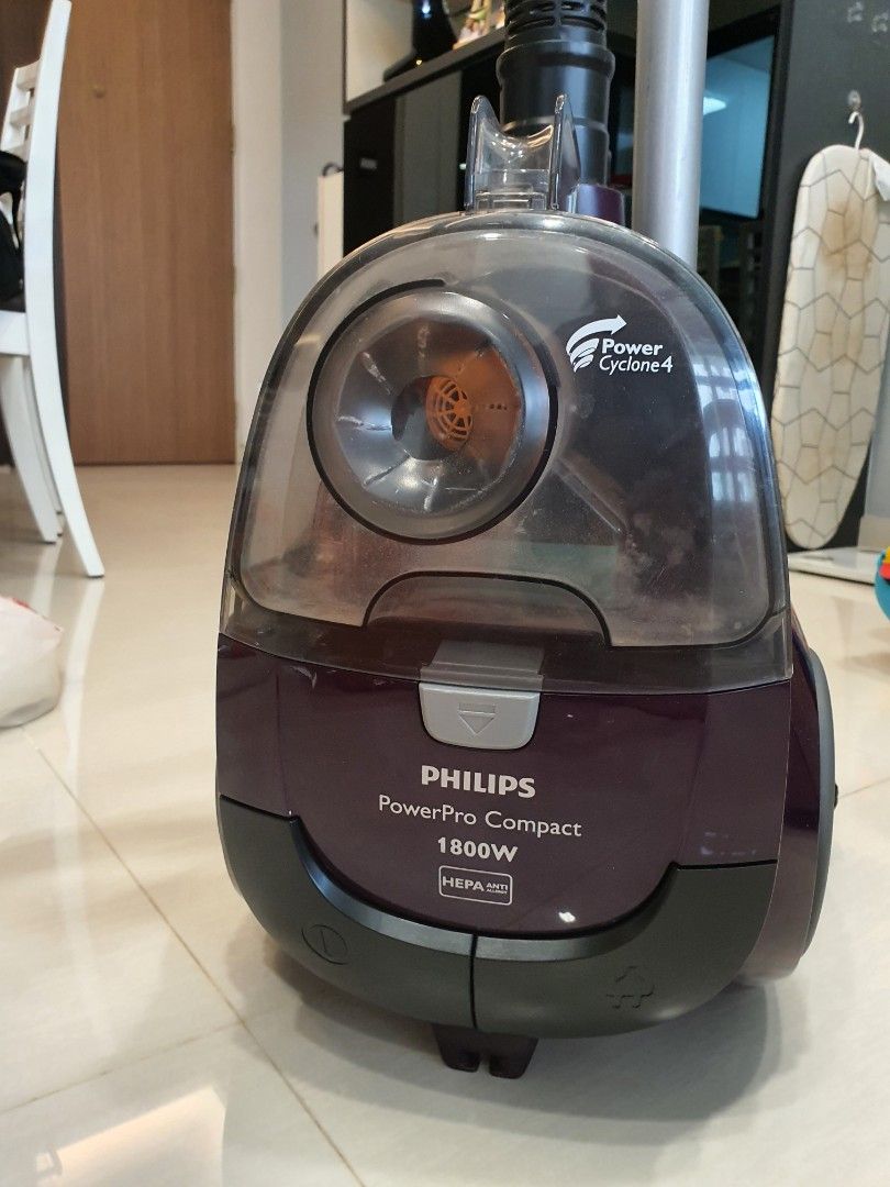 Philips Vacuum cleaner Cyclone 4, TV & Home Appliances, Vacuum Cleaner ...
