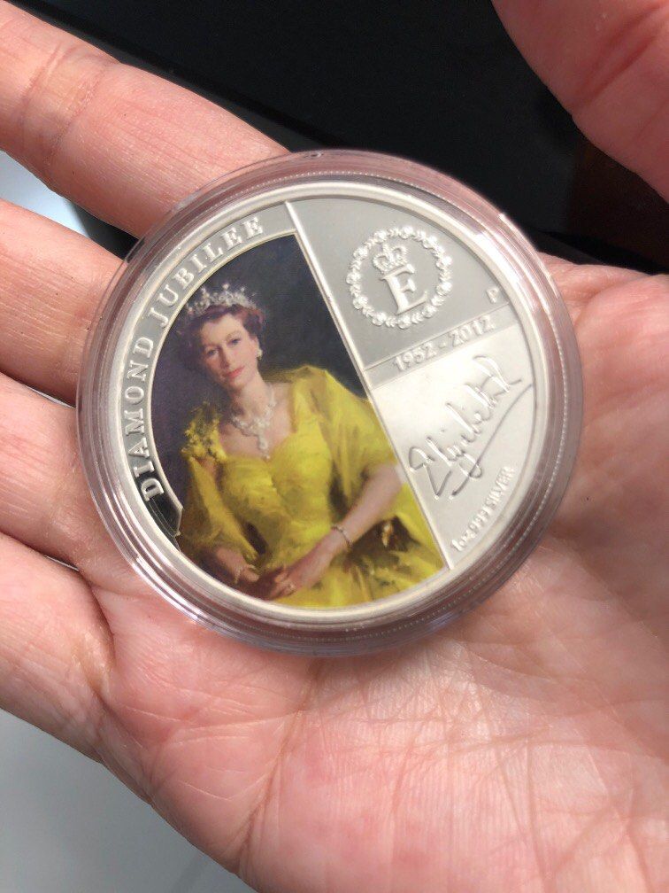Queen Elizabeth Diamond Jubilee Silver Coin, Hobbies & Toys ...
