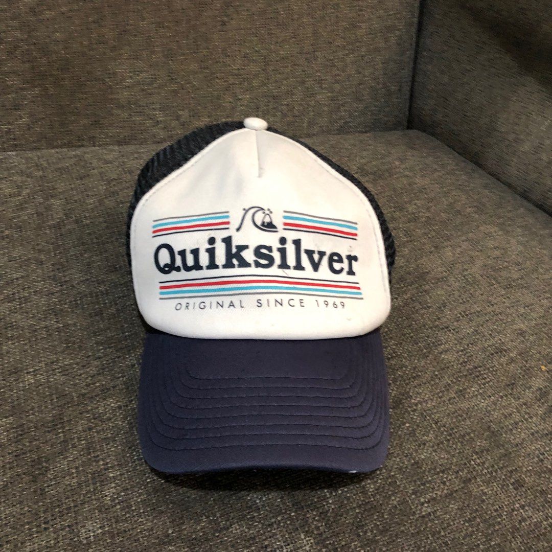 Quicksilver trucker hat, Fesyen Pria, Aksesoris, Topi di Carousell
