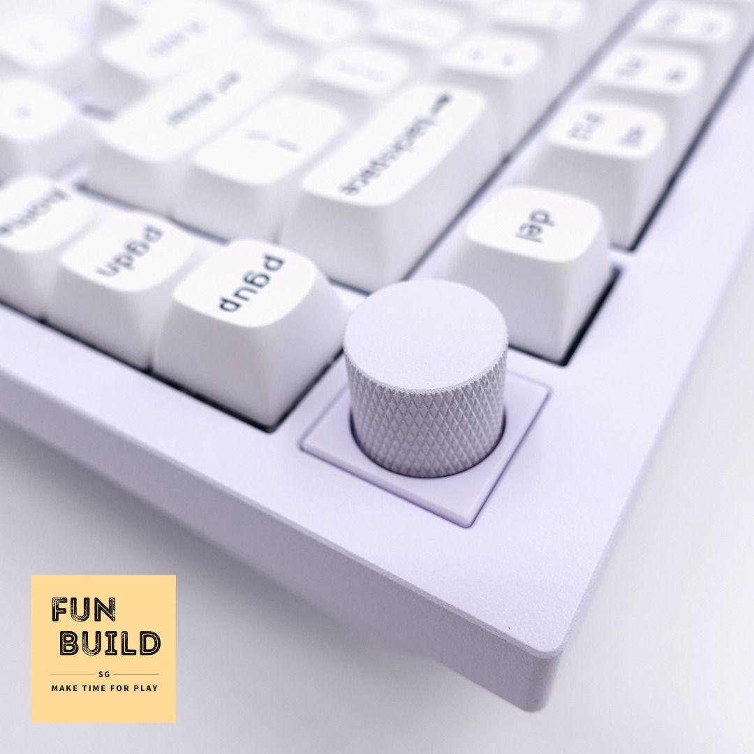 **Rare** Keychron Q1 Version 2 Knob Edition ( Fully Built / Barebones ...