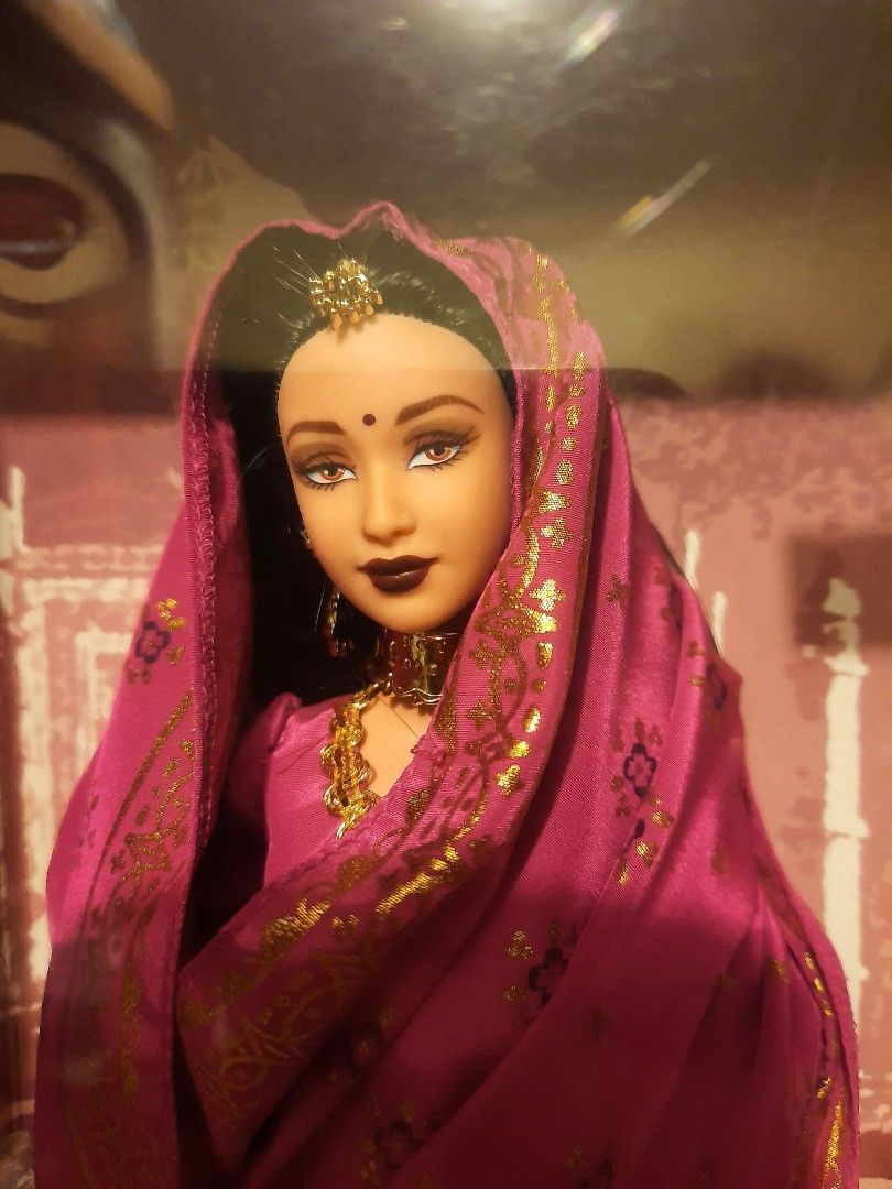 RARE Princess of India Barbie Doll 2000, 興趣及遊戲, 玩具 & 遊戲類 - Carousell