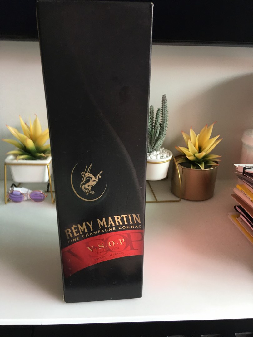 Remy Martin vsop cognac 1000 ml, Food & Drinks, Alcoholic Beverages on ...