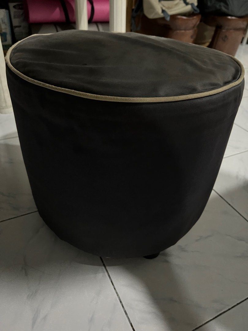 Round ottoman chair on Carousell