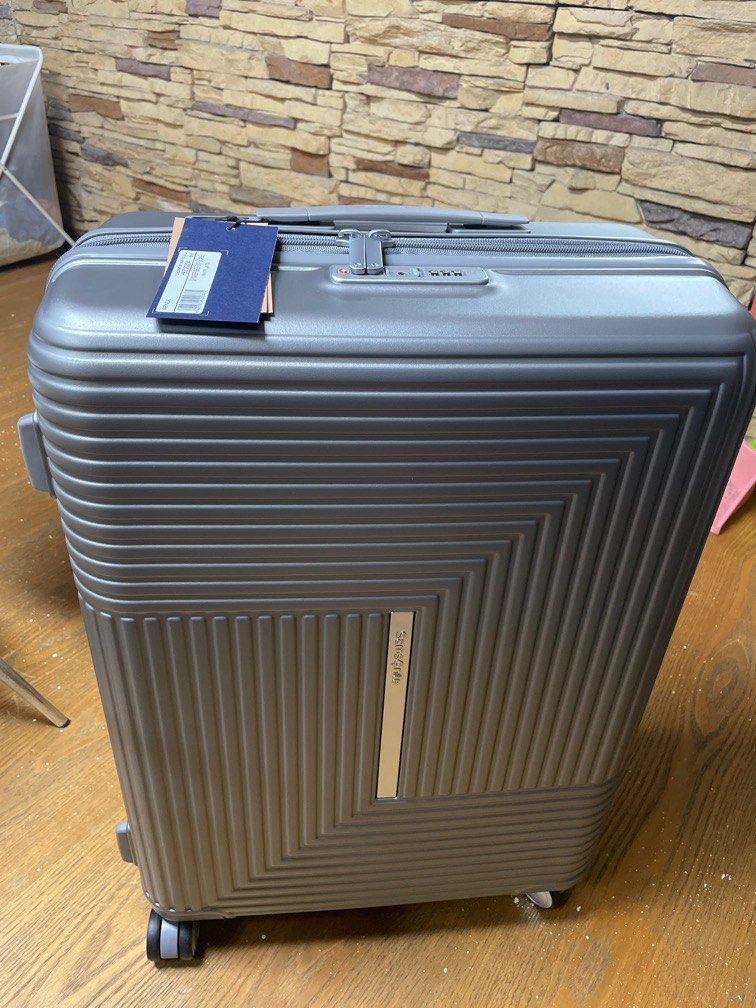 Samsonite prestige spinner 69/25 matte latte, Hobbies & Toys, Travel ...