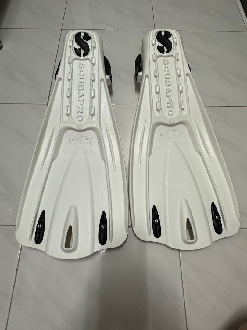 Scbapro Go sports fins, Sports Equipment, Other Sports Equipment and ...