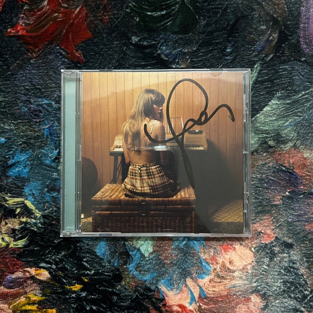 Taylor Swift Signed Midnights Jade Green CD on Carousell Taylor Swift Signed Midnights Jade Green CD on Carousell
