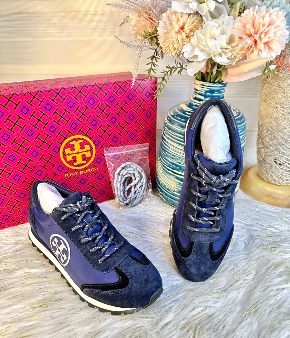 Tory Burch Rubber Shoes, Women's Fashion, Footwear, Sneakers on Carousell