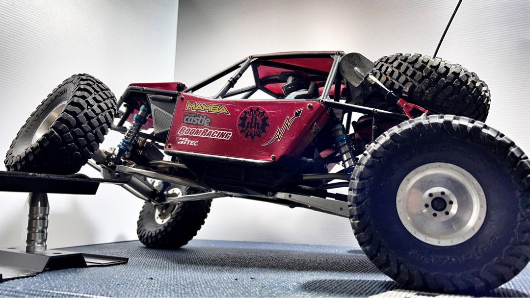 Upgraded Axial Bomber RR10!, Hobbies & Toys, Toys & Games on Carousell