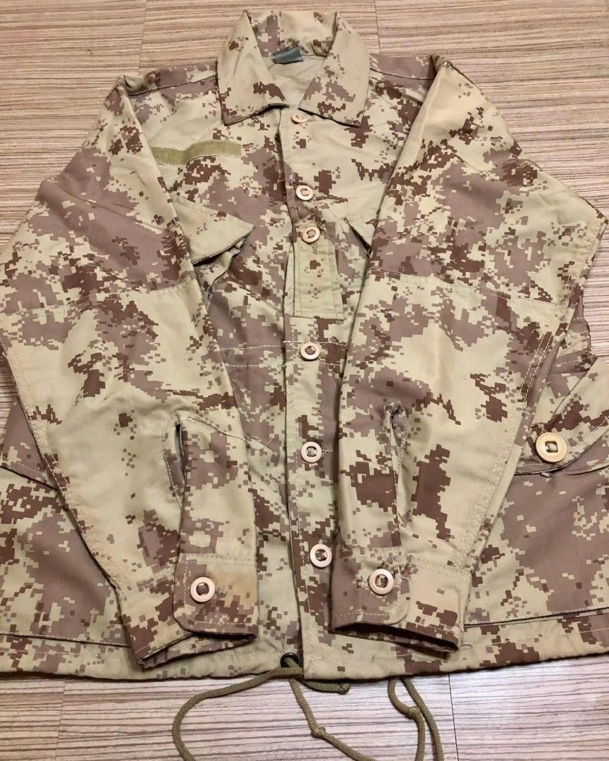 USMC Marpat Desert Sand Camo Uniform Jacket on Carousell