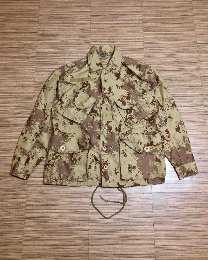 USMC Marpat Desert Sand Camo Uniform Jacket on Carousell