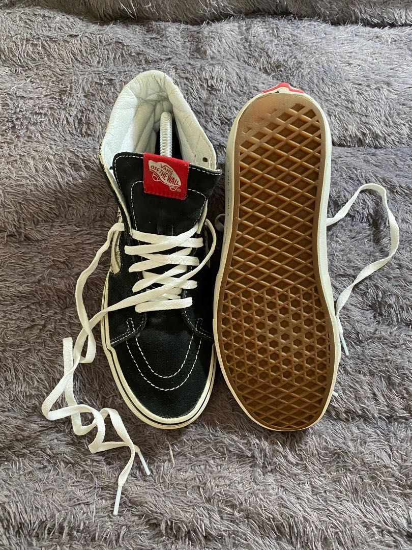 Vans SK8 Hi X Line Friends, Fesyen Wanita, Sepatu di Carousell