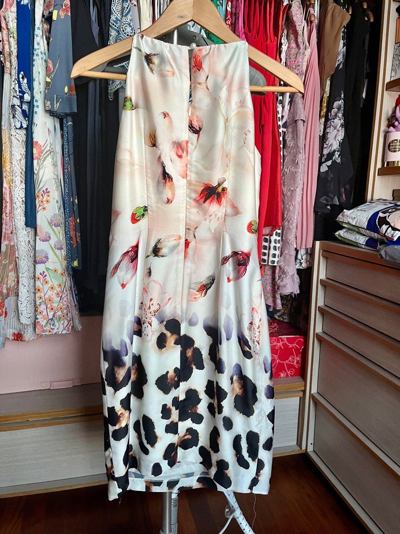 Vertigo Printed Dress, Women's Fashion, Dresses & Sets, Dresses on ...