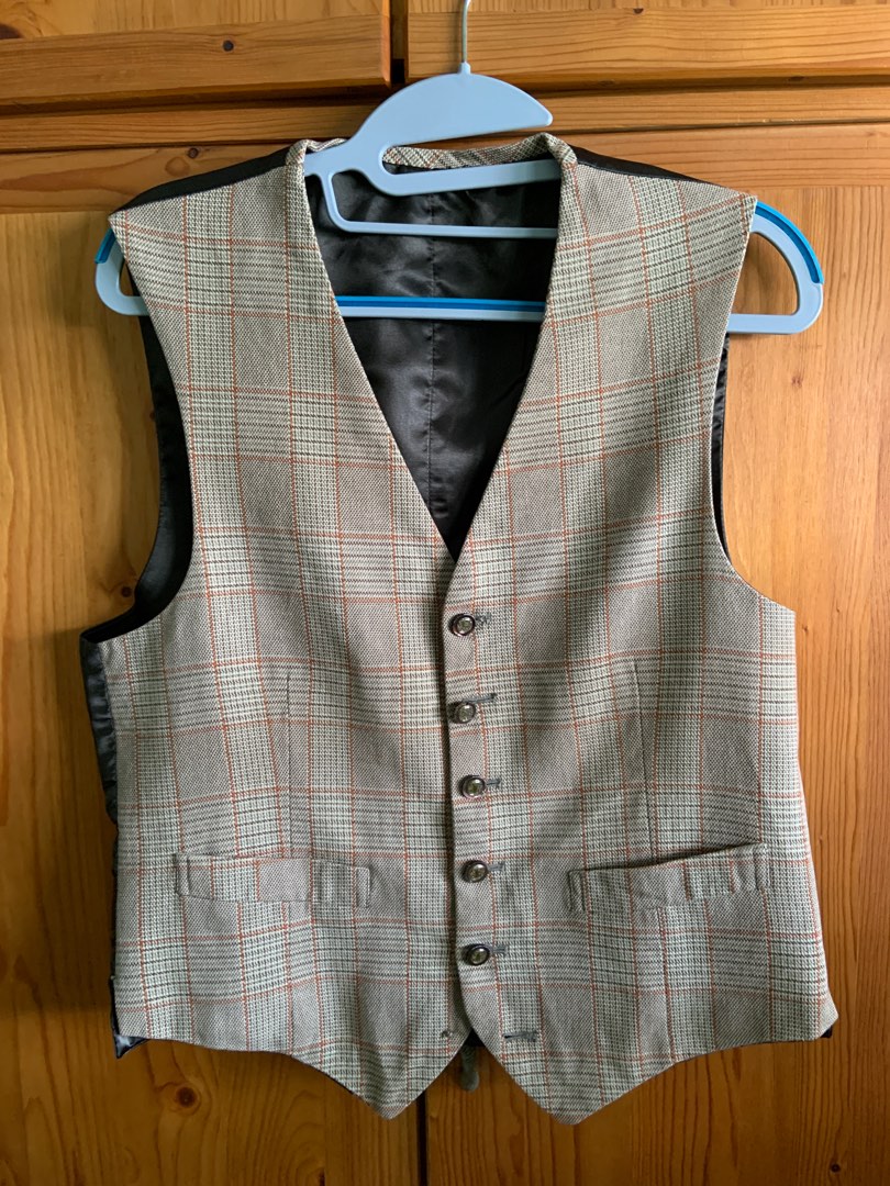 Vintage checkered vest, Men's Fashion, Tops & Sets, Vests on Carousell