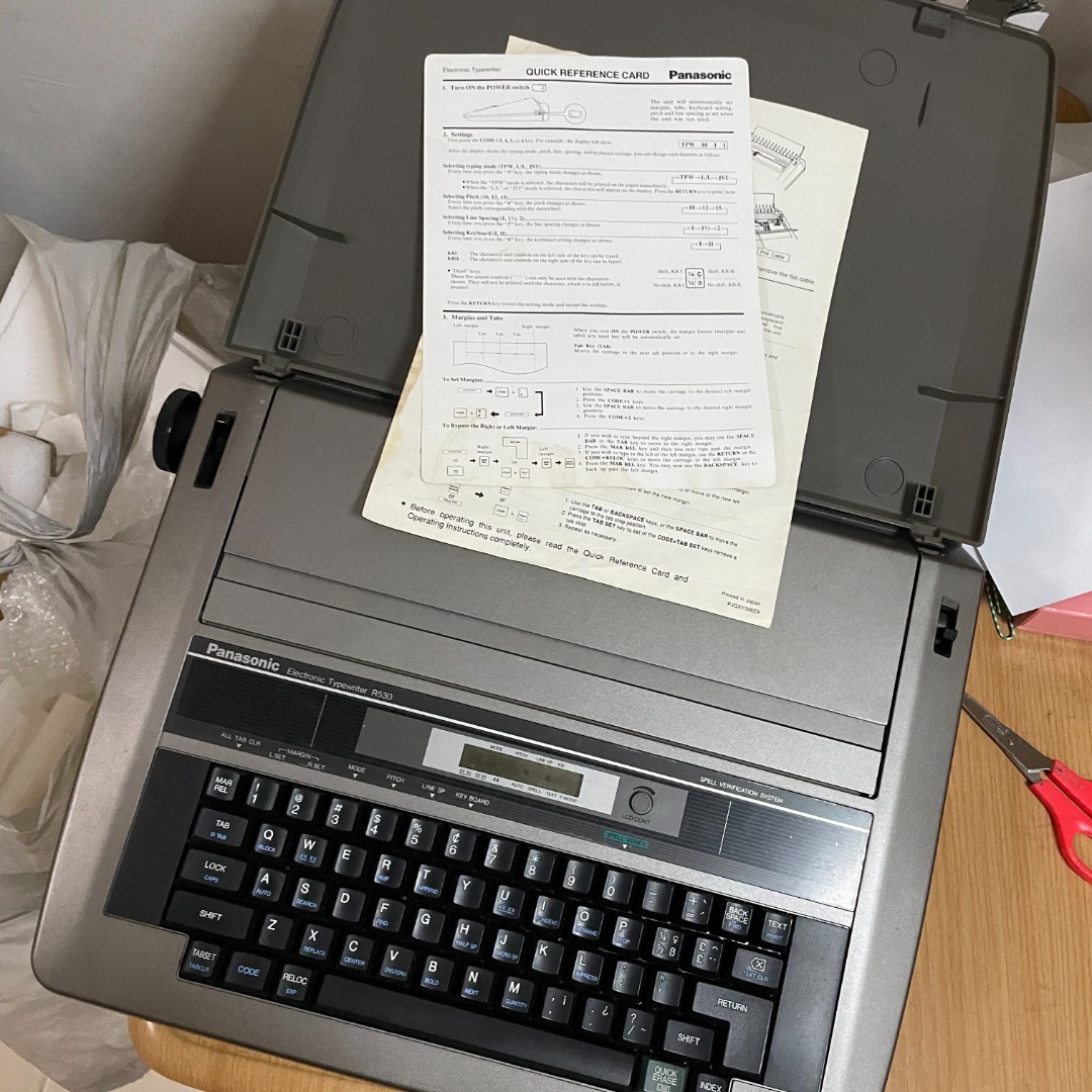 PANASONIC VINTAGE OLD SCHOOL ELECTRONIC TYPEWRITER, Hobbies & Toys ...