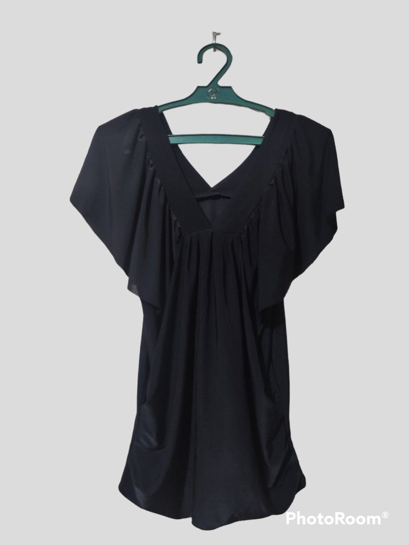 V-shaped Blouse, Women's Fashion, Tops, Blouses on Carousell