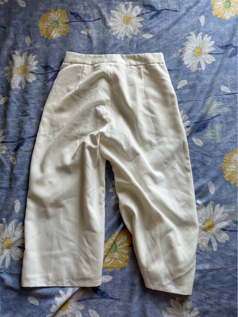 white square pants on Carousell