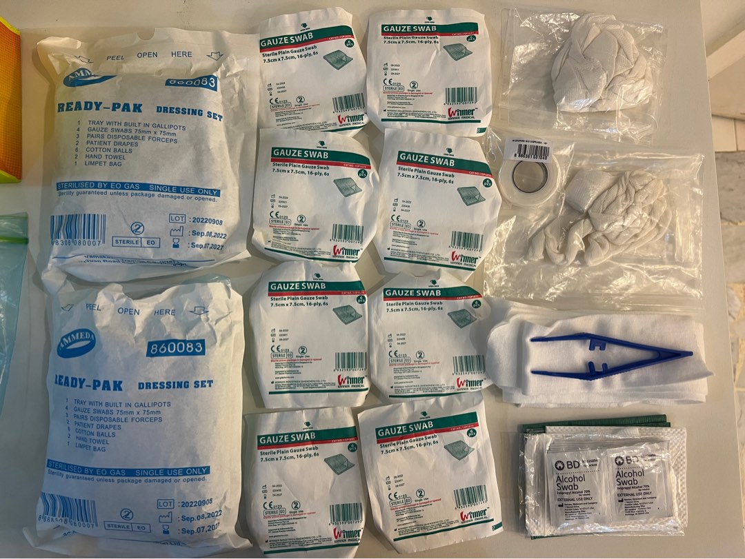 Wound care dressing set with gauze, Beauty & Personal Care, Sanitary ...