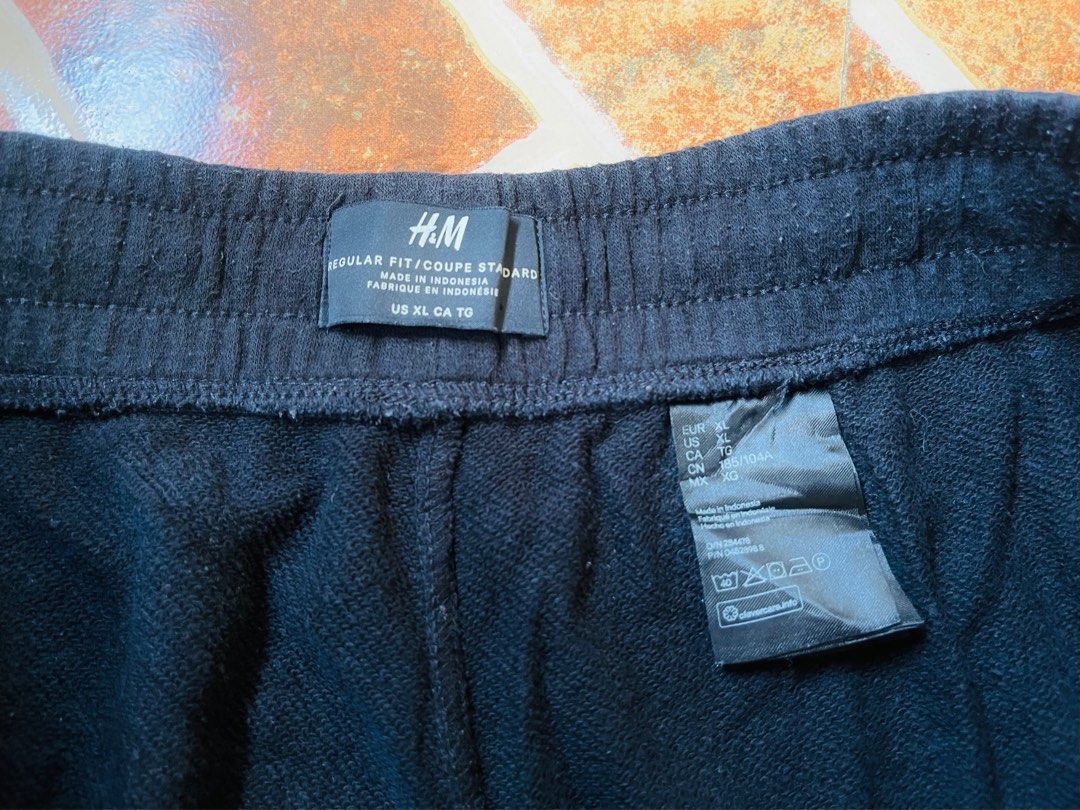 XL H& M MEB BLACK SHORT on Carousell