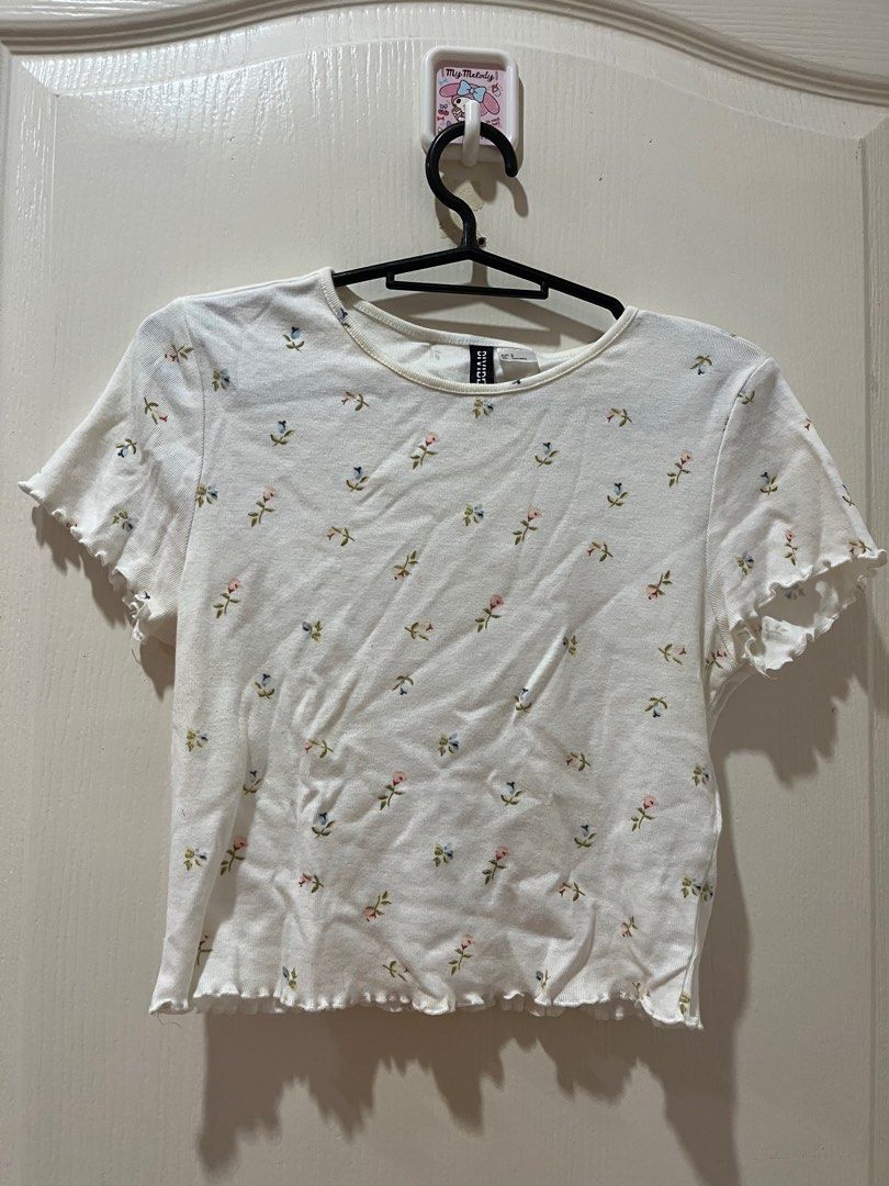 Y2k Handm Floral Cropped Top Womens Fashion Tops Shirts On Carousell