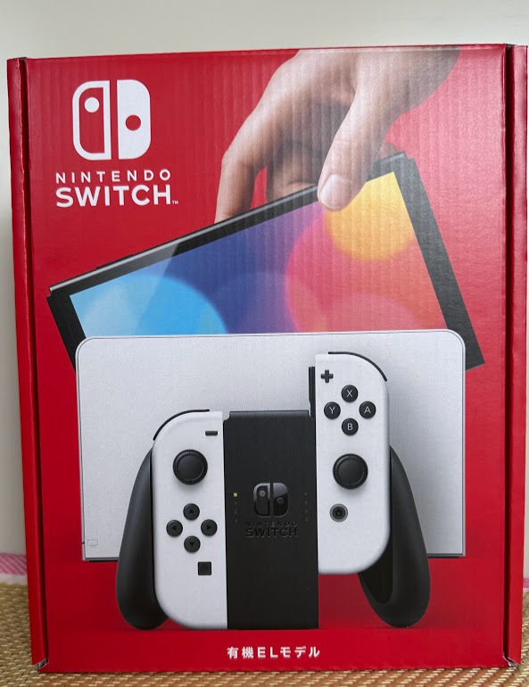 任天堂 Nintendo Switch NS 新款 新版 新 OLED 主機 白, 電玩遊戲相關, 電玩主機, Nintendo 任天堂在旋轉拍賣
