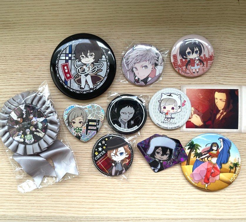 (All for $6) official bsd bungo stray dogs merch / badges (chuya, dazai ...