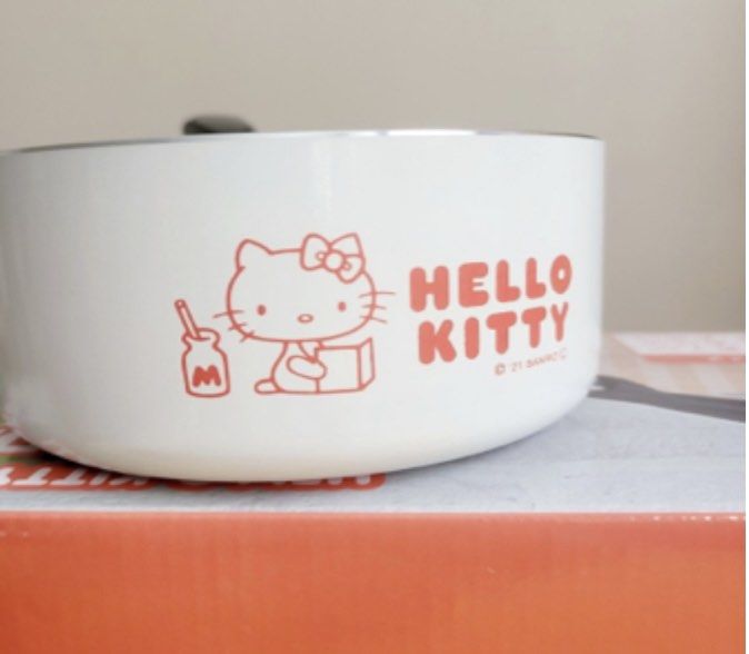 authentic hello kitty cooking pot, Furniture & Home Living, Kitchenware ...