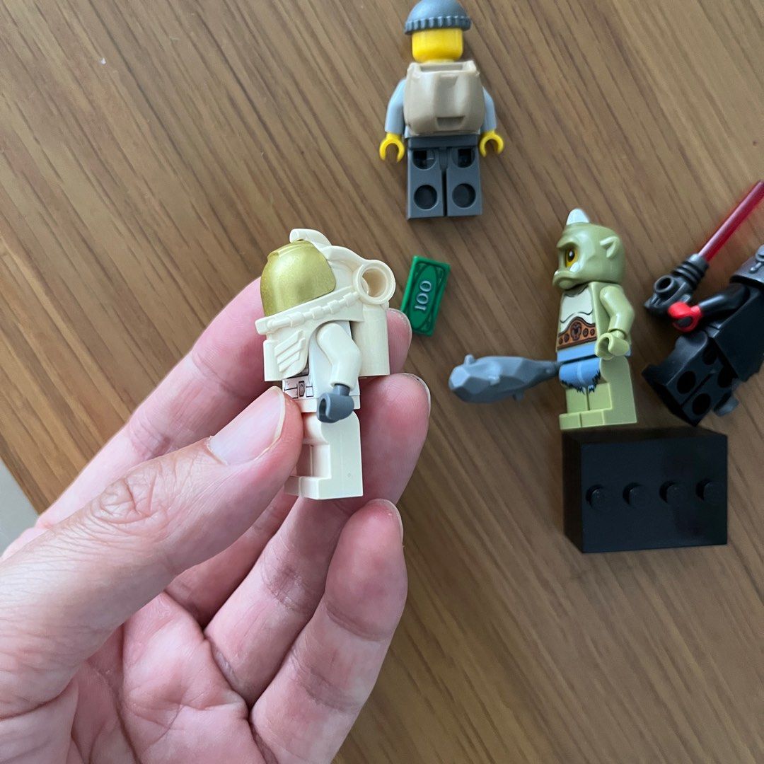 Authentic lego minifig series 8 & 9 thieve robot cyclops astronaut lego ...
