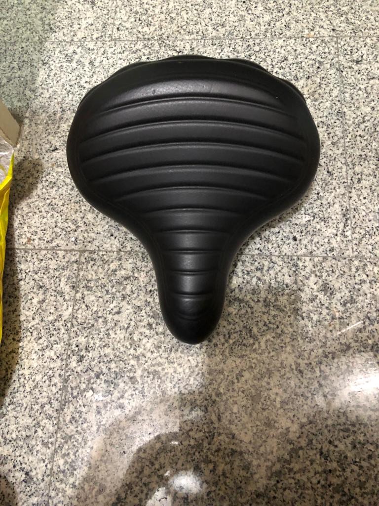 Bicycle saddle with spring, Sports Equipment, Bicycles & Parts, Parts ...