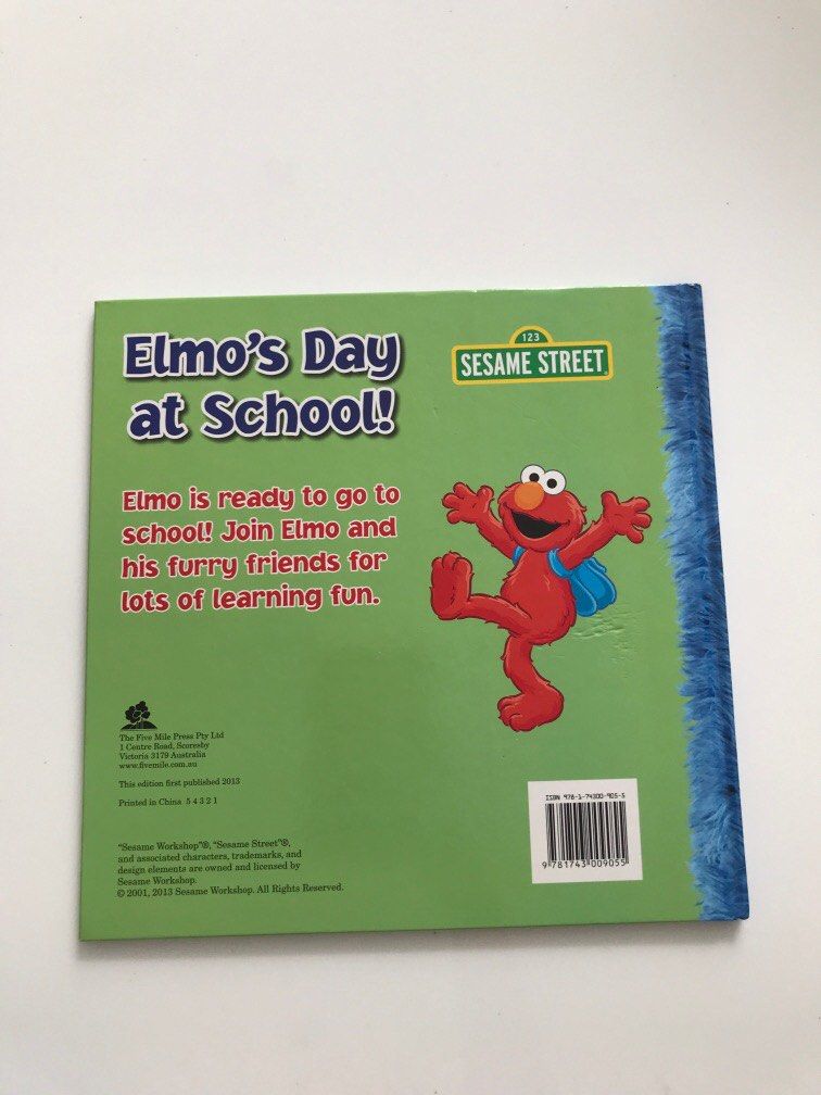 Buku Elmo's Day at School! Bk-ki-205, Buku & Alat Tulis, Buku di Carousell