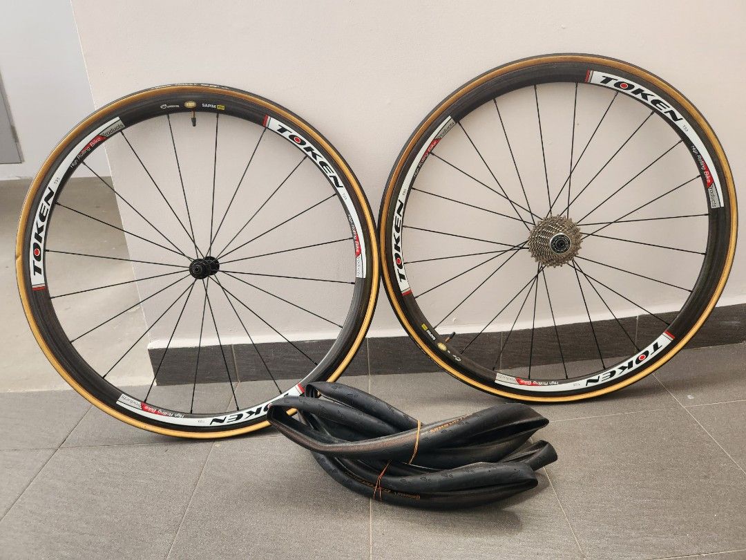 Carbon wheelset, Sports Equipment, Bicycles & Parts, Parts ...
