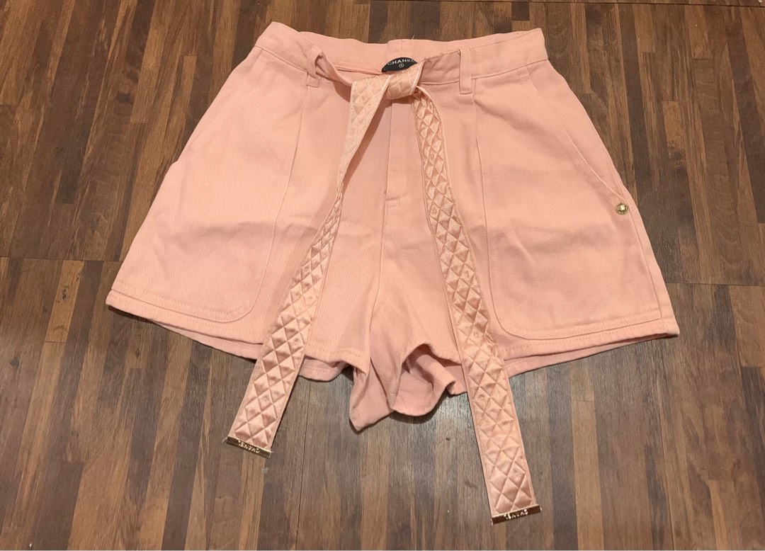 CHANEL COCO MARK MATRESSE RIBBON SHORT, Women's Fashion, Bottoms ...