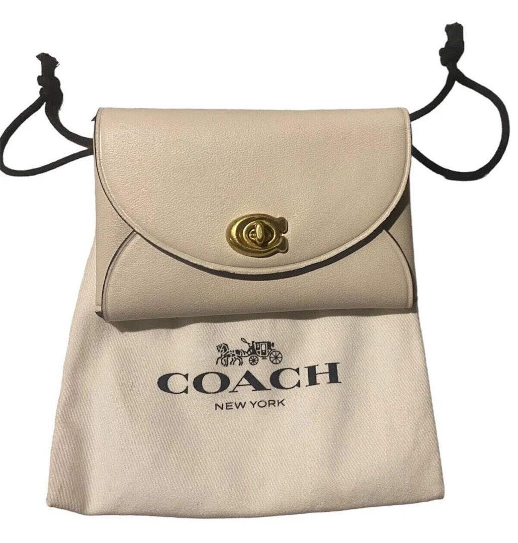 Coach Coin Pouch, Women's Fashion, Bags & Wallets, Wallets & Card ...